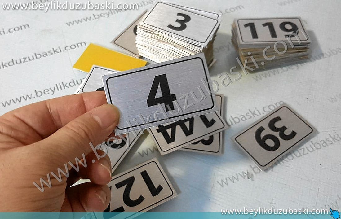 Dış mekanda, masalar için, kalıcı numara ve logo baskılı metal plaka ...